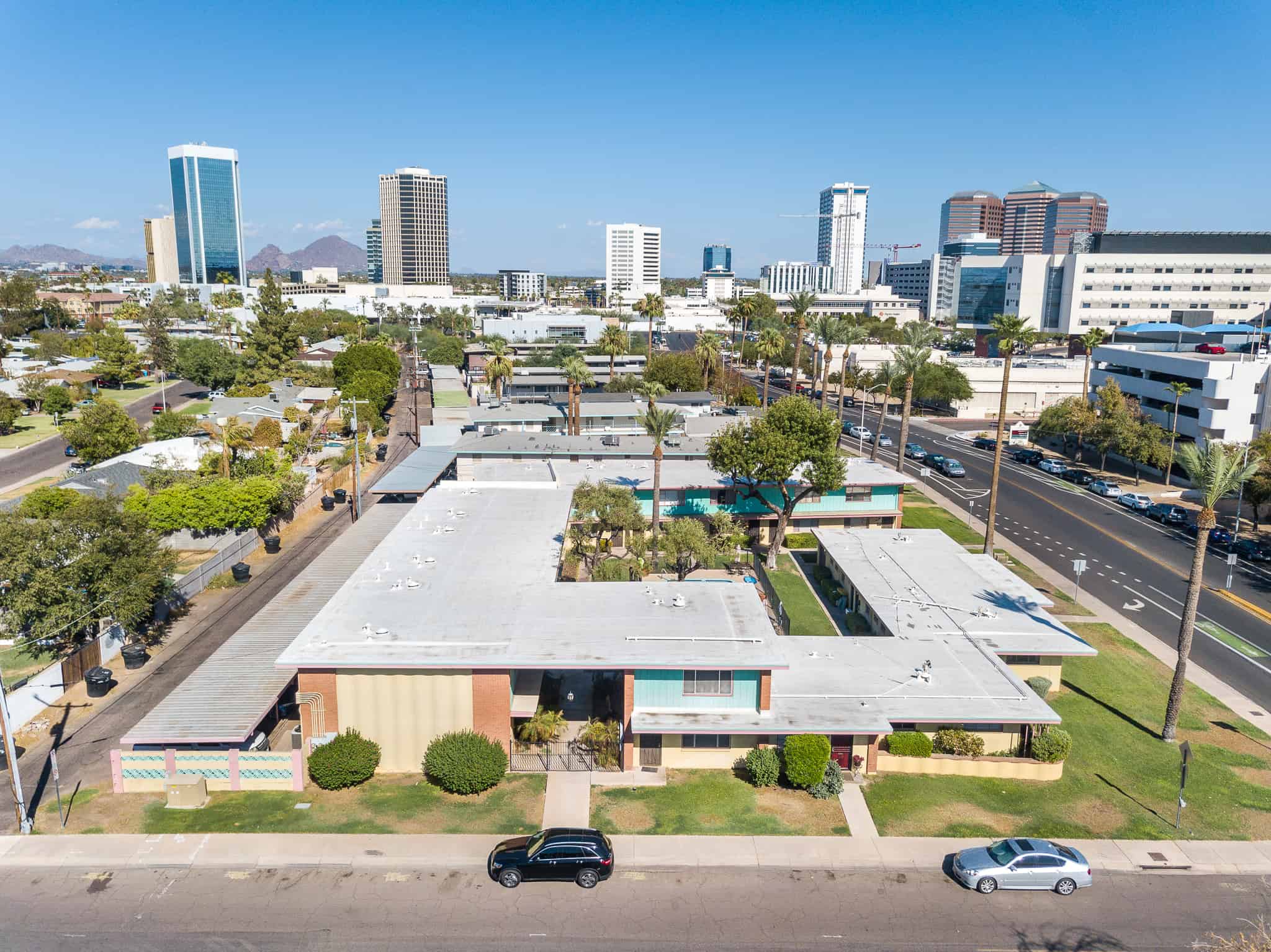 Twins & Co. Realty | 450 W. Earll Dr. #5