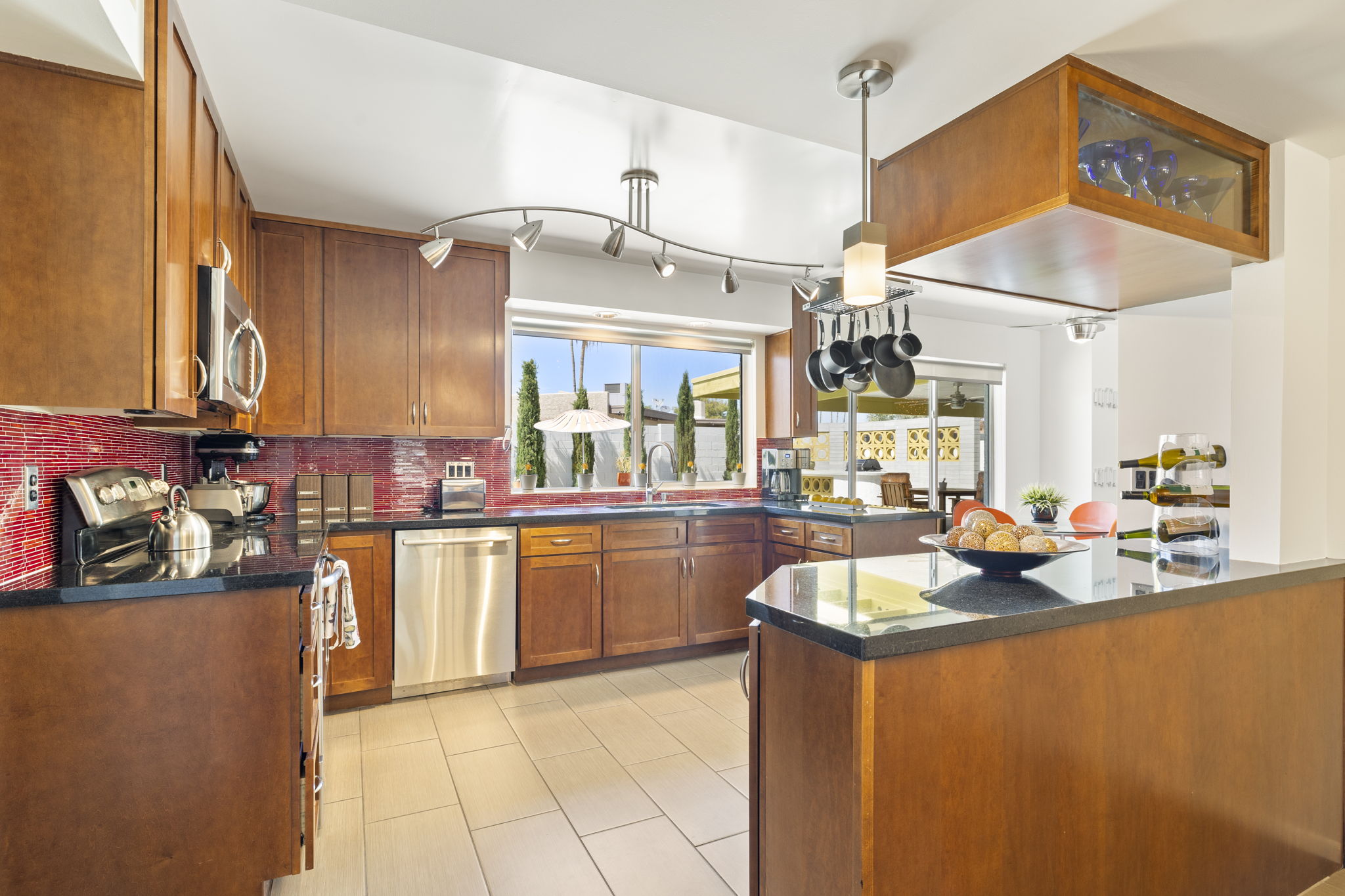 Twins & Co. Realty | 5018 E. Redfield Rd.