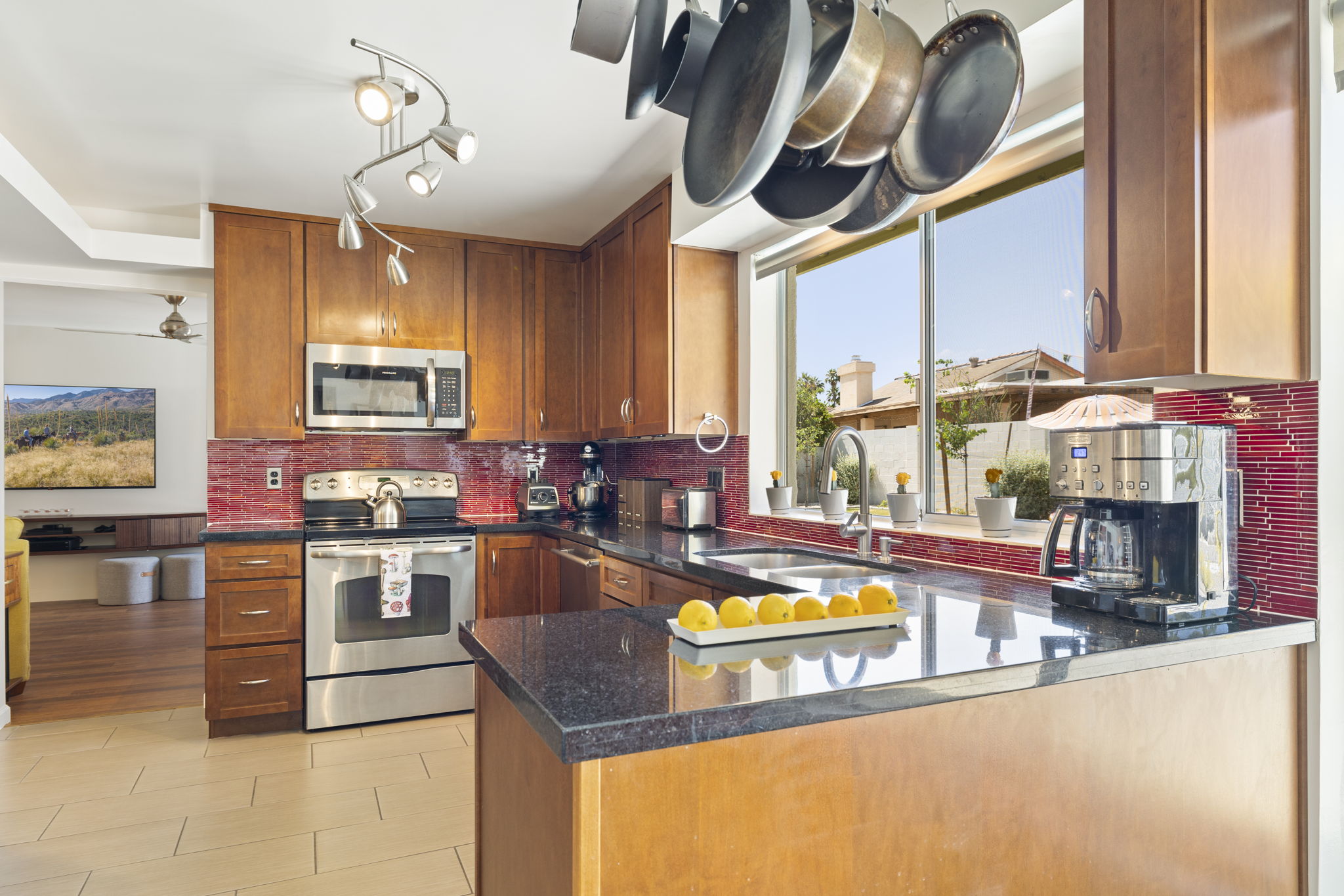 Twins & Co. Realty | 5018 E. Redfield Rd.